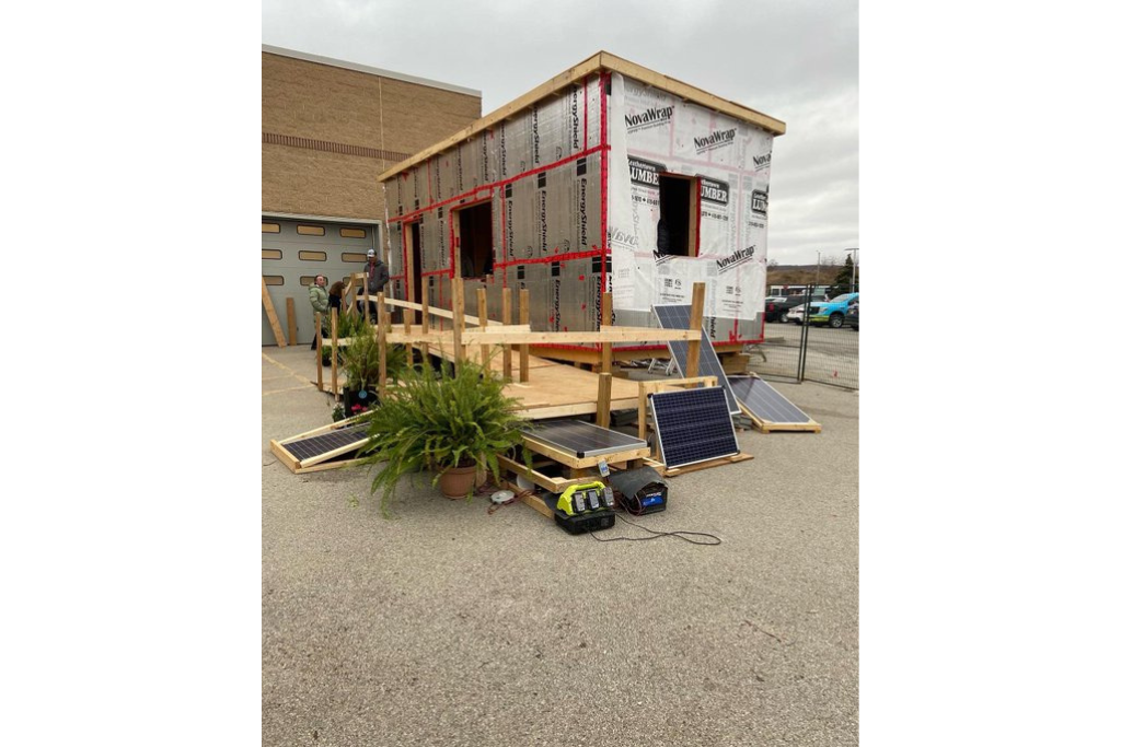 Tiny Home Project Underway! | Notre Dame Catholic Secondary School ...